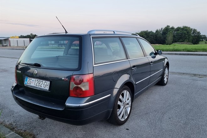 VW Passat 1.9 tdi 3bg 96 kw 130 ks Highline | INDEX OGLASI